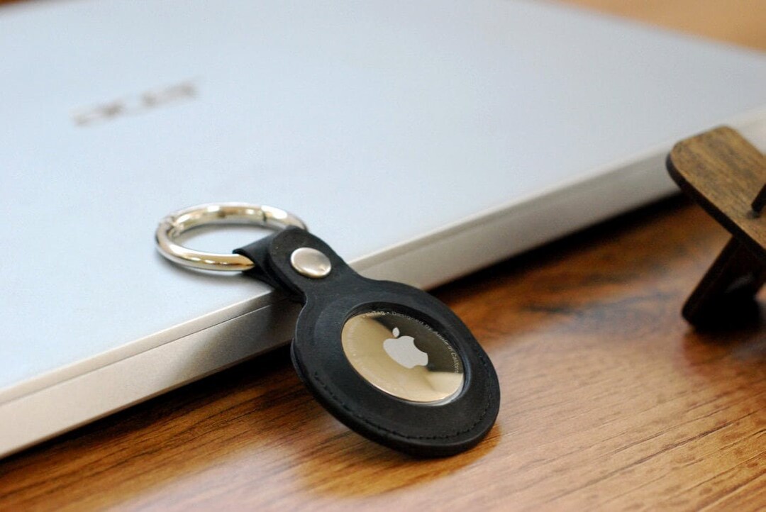 Custom AirTag Holder, Key Fob, Christmas Gift,leather AirTag Keychain ...