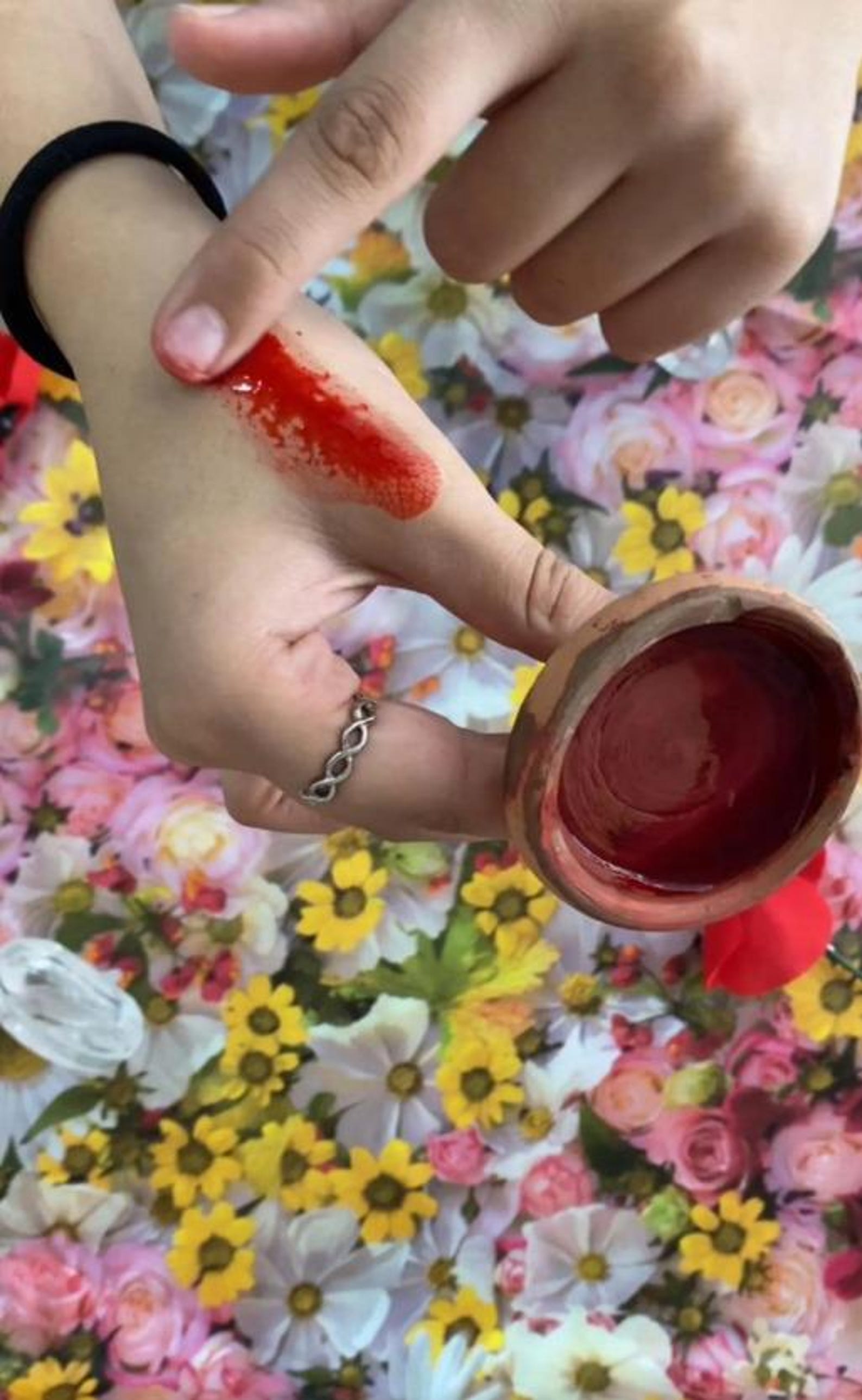Moroccan Lip Stain in Clay Pot – Natural Berber Lip & Cheek Tint ...