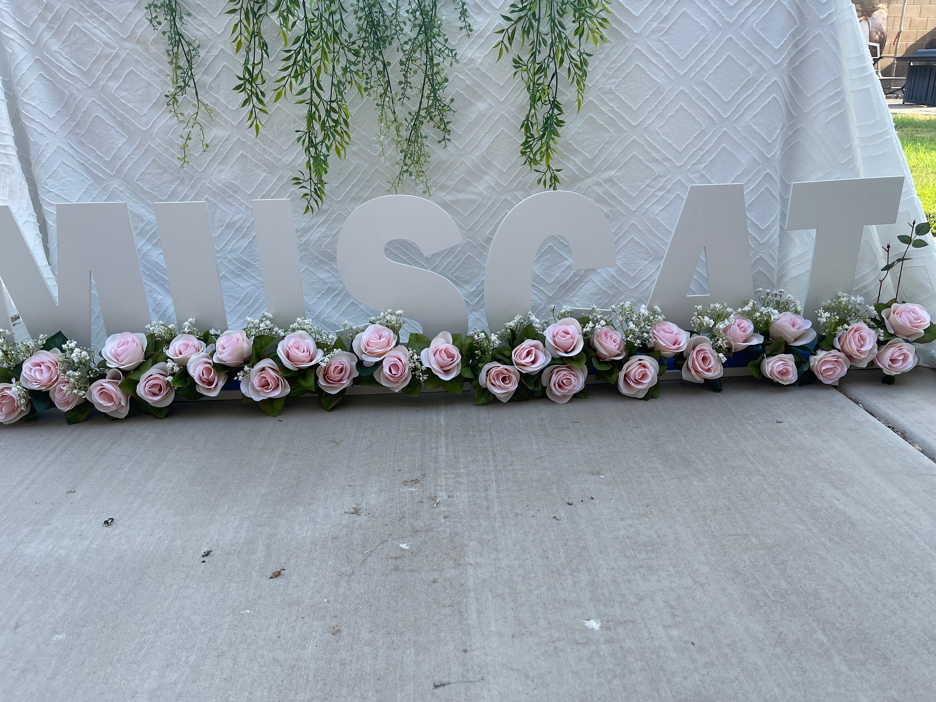 Complete Sweetheart Table Centerpieces With Wood Last Name, Flowers for ...
