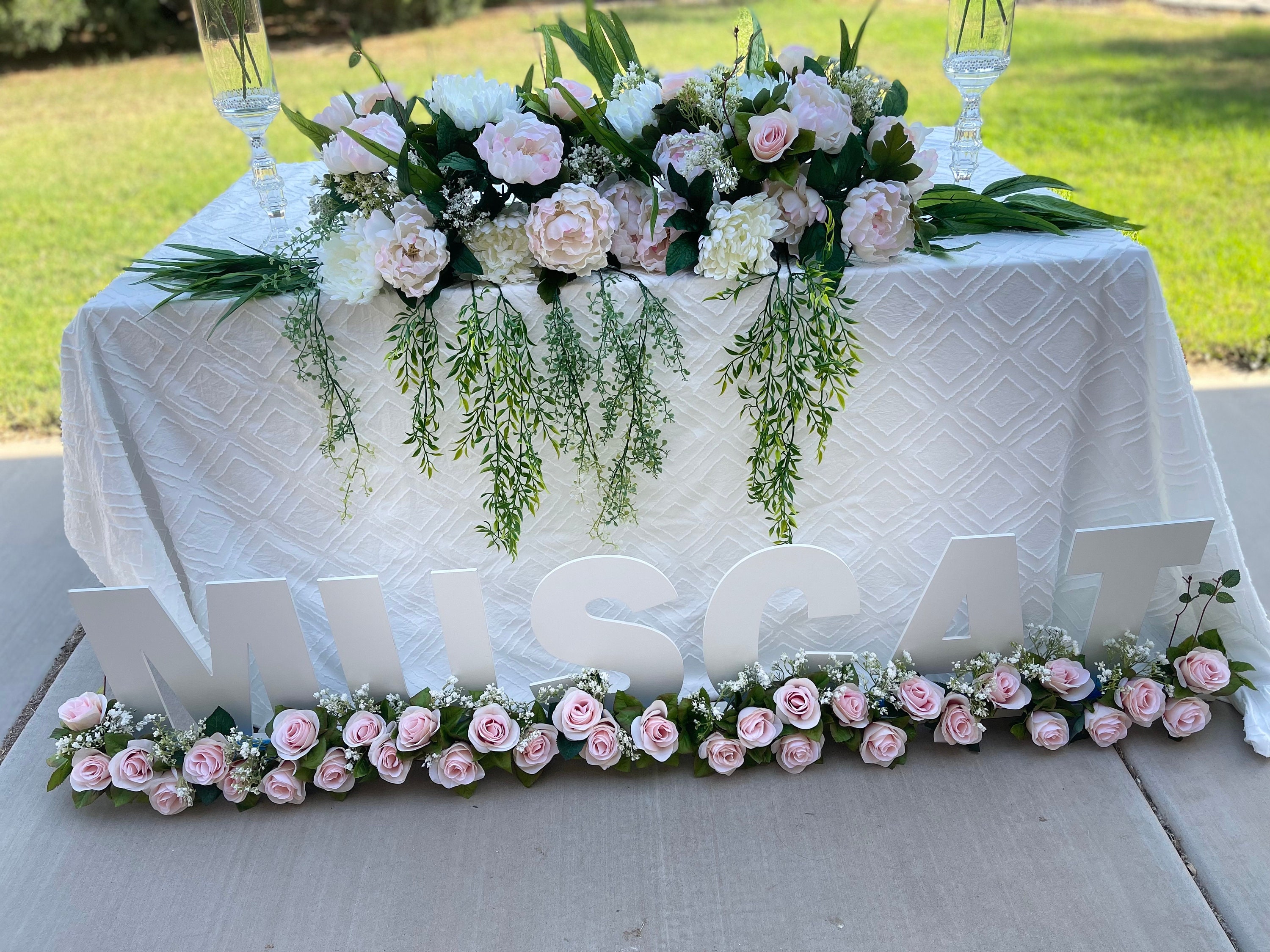Sweetheart Table Wedding Centerpiece, Elegant Centerpiece for Wedding ...