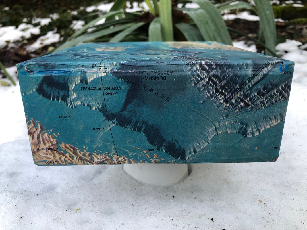 ARCTIC OCEAN MAP With Iceland Treasure Chest/ Repurposed Cigar Box ...