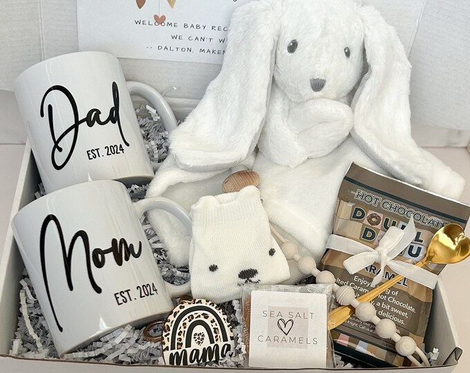 Gender Neutral Expecting Parents Deluxe Gift Box , New Mom and Dad Gift ...