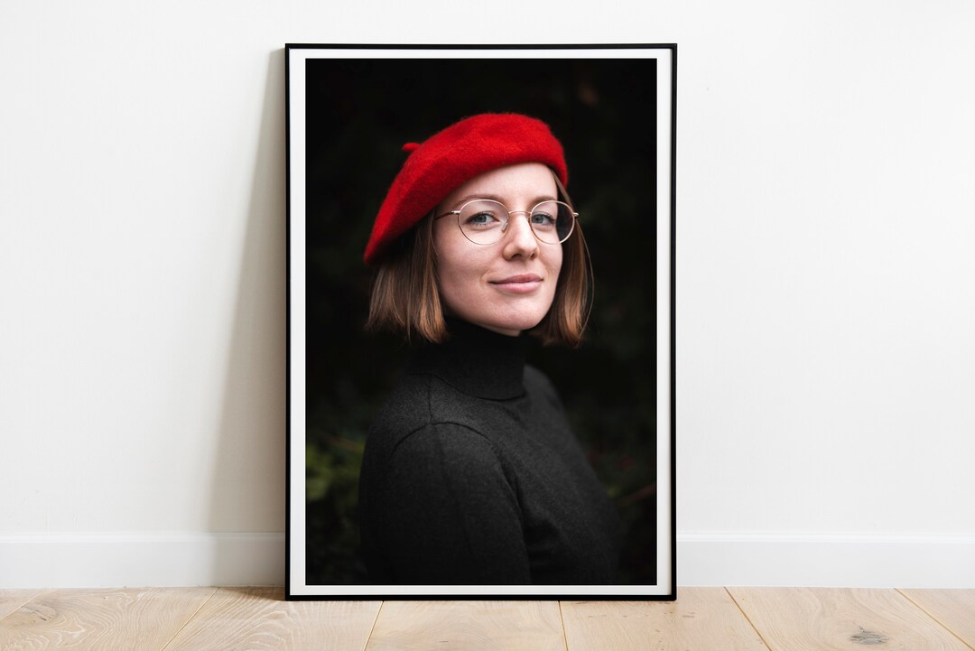 Poster "le Beret Rouge" | Portrait Fine Art Photography Print | Digital ...