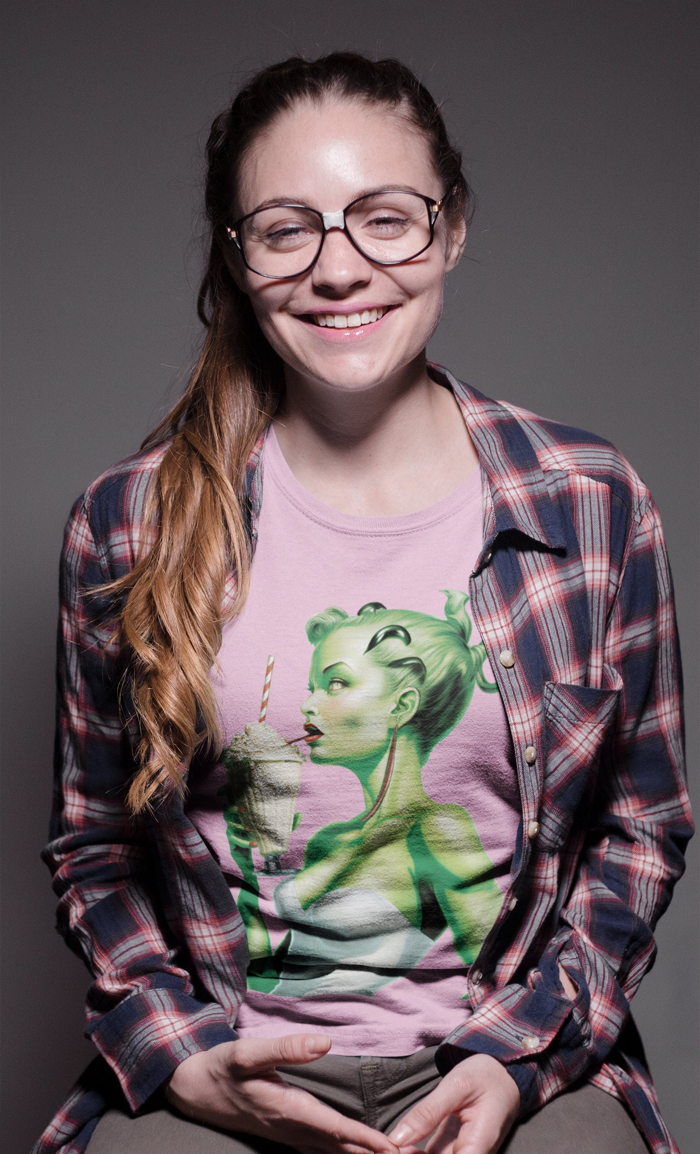 Retro Alien Pin-up Girl, Cool Alien Printable, Custom Wall Art, Digital ...