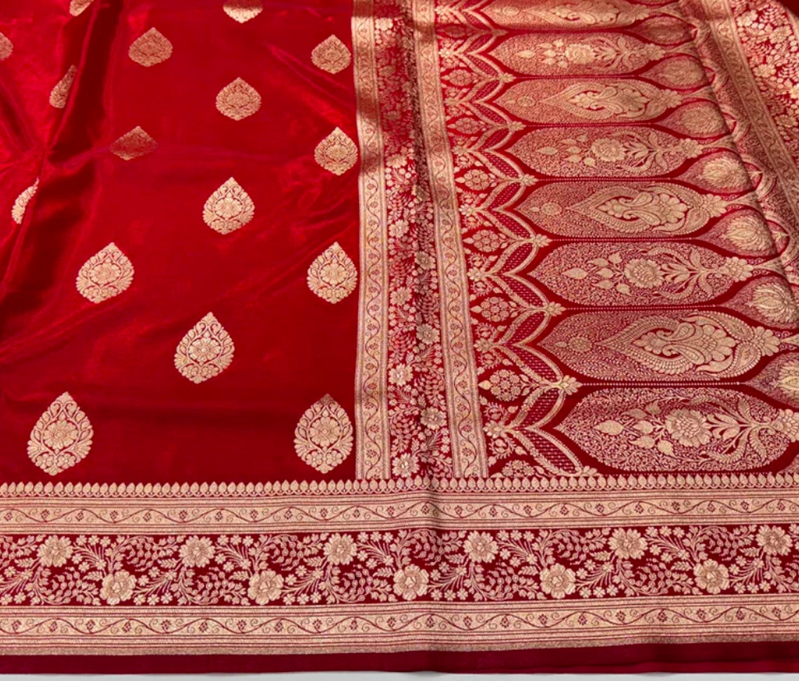 Indian Traditional Exclusive Pure Satin Finish Dual Tone Green Colour ...