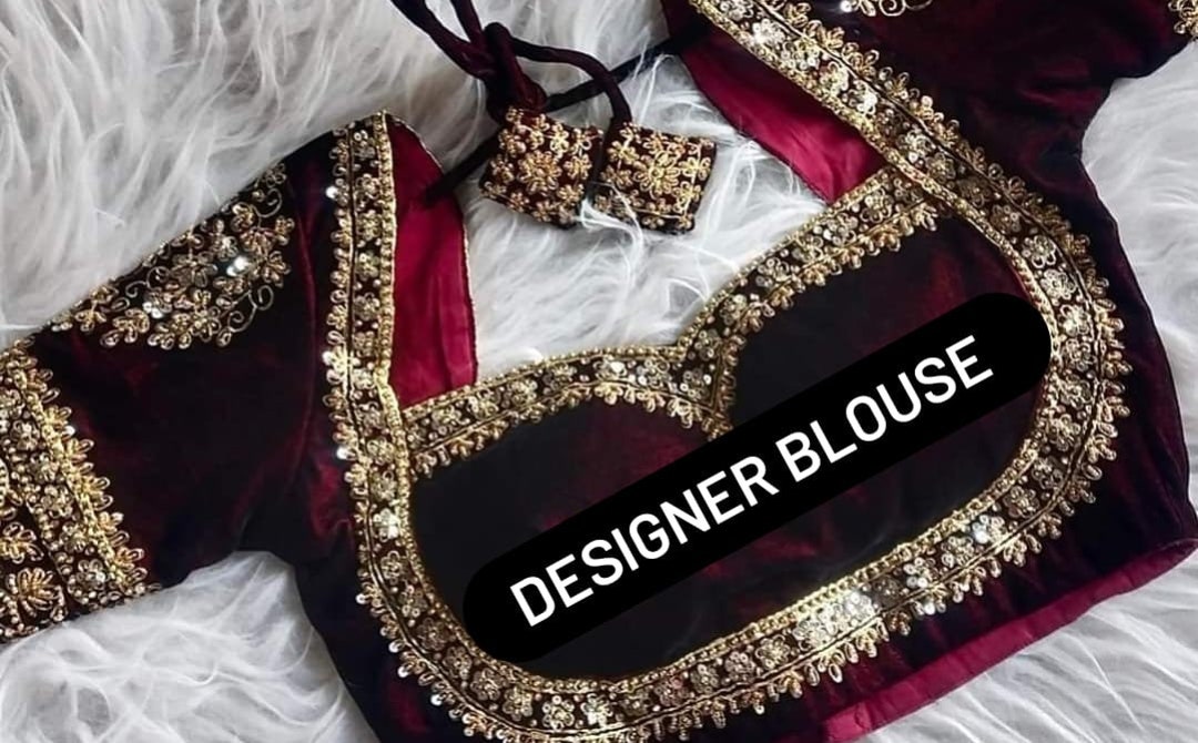 Exclusive Designer Handwork Made on Order Padded Side Chain Premium ...