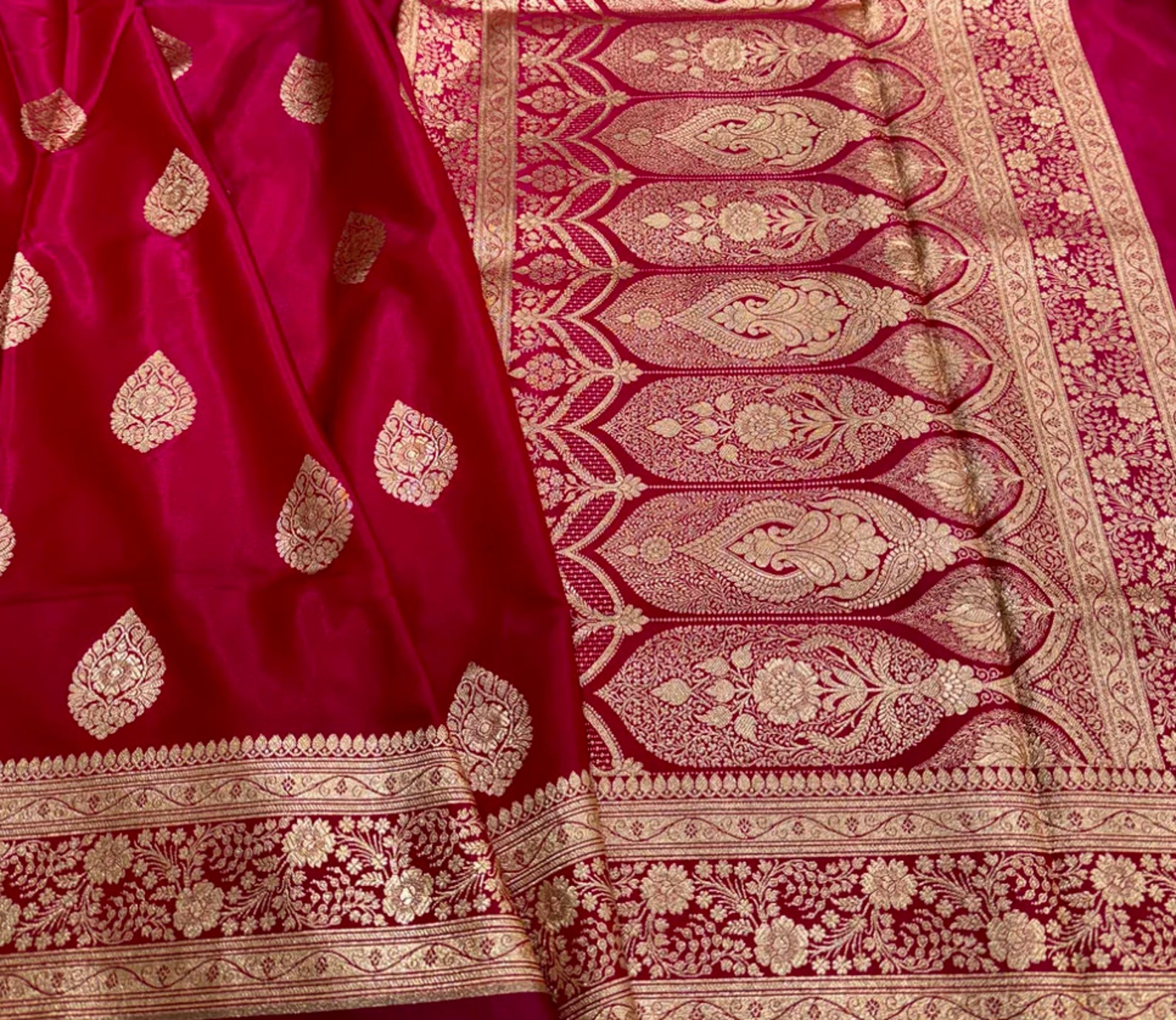 Indian Traditional Exclusive Pure Satin Finish Dual Tone Green Colour ...