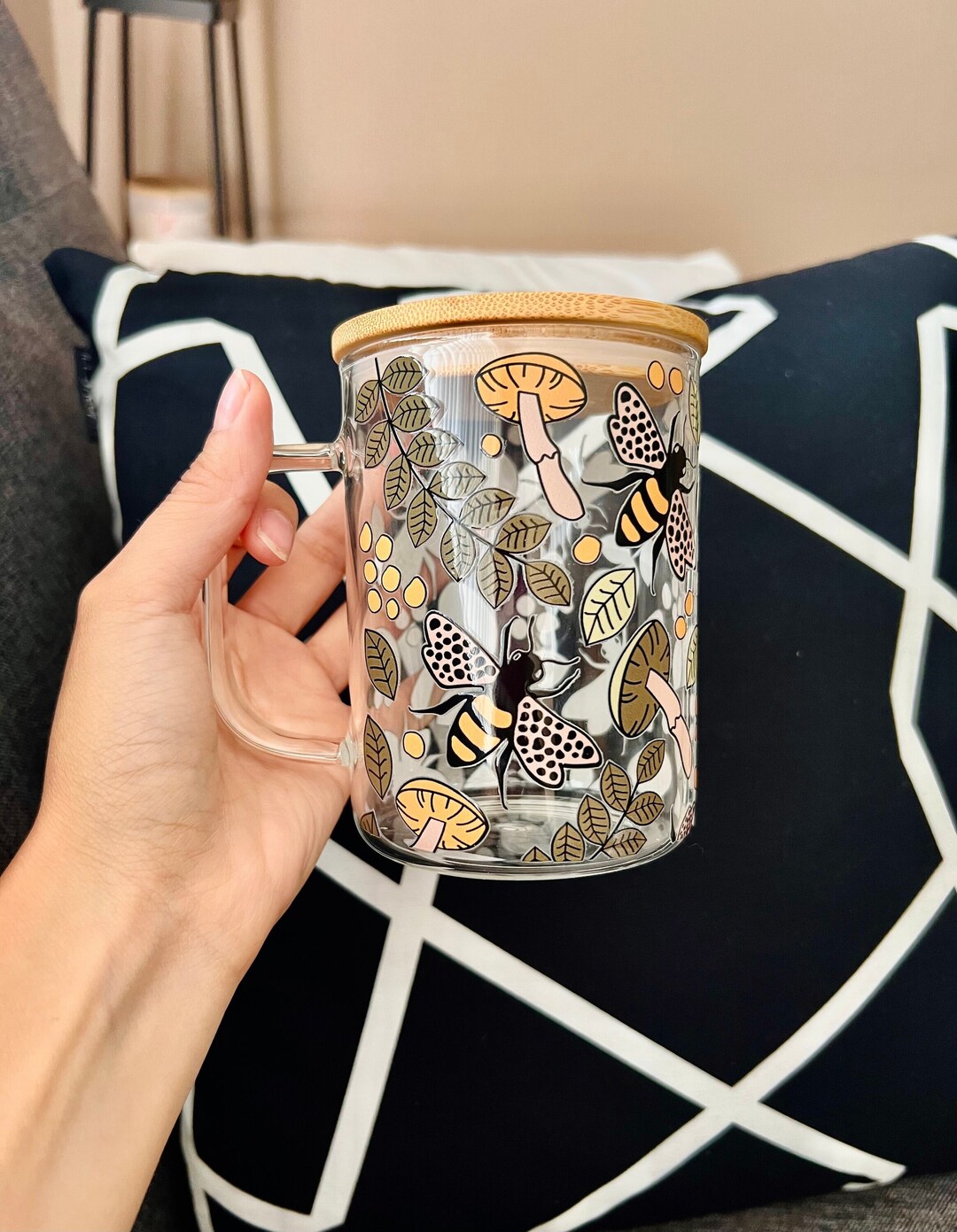 Cute Bee Glass Cup, Honeybee Glass Can, Bee Gifts for Women, Coffee ...