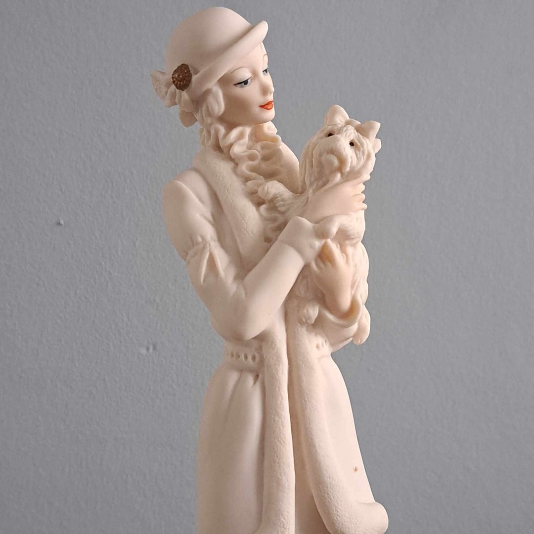 Florence Sculpture Giuseppe Armani Lady With Dog Italy 0421F - Etsy Florence Sculpture Giuseppe Armani Lady With Dog Italy 0421F - Etsy