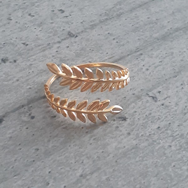 Laurel Leaf Ring - Etsy