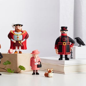 Beefeater & Raven - Collectable London Art Toy I Souvenir Collectible ...