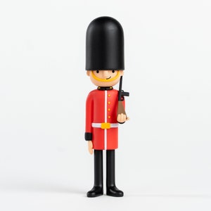 The Guard - Collectable London Art Toy I Souvenir Collectible Design ...