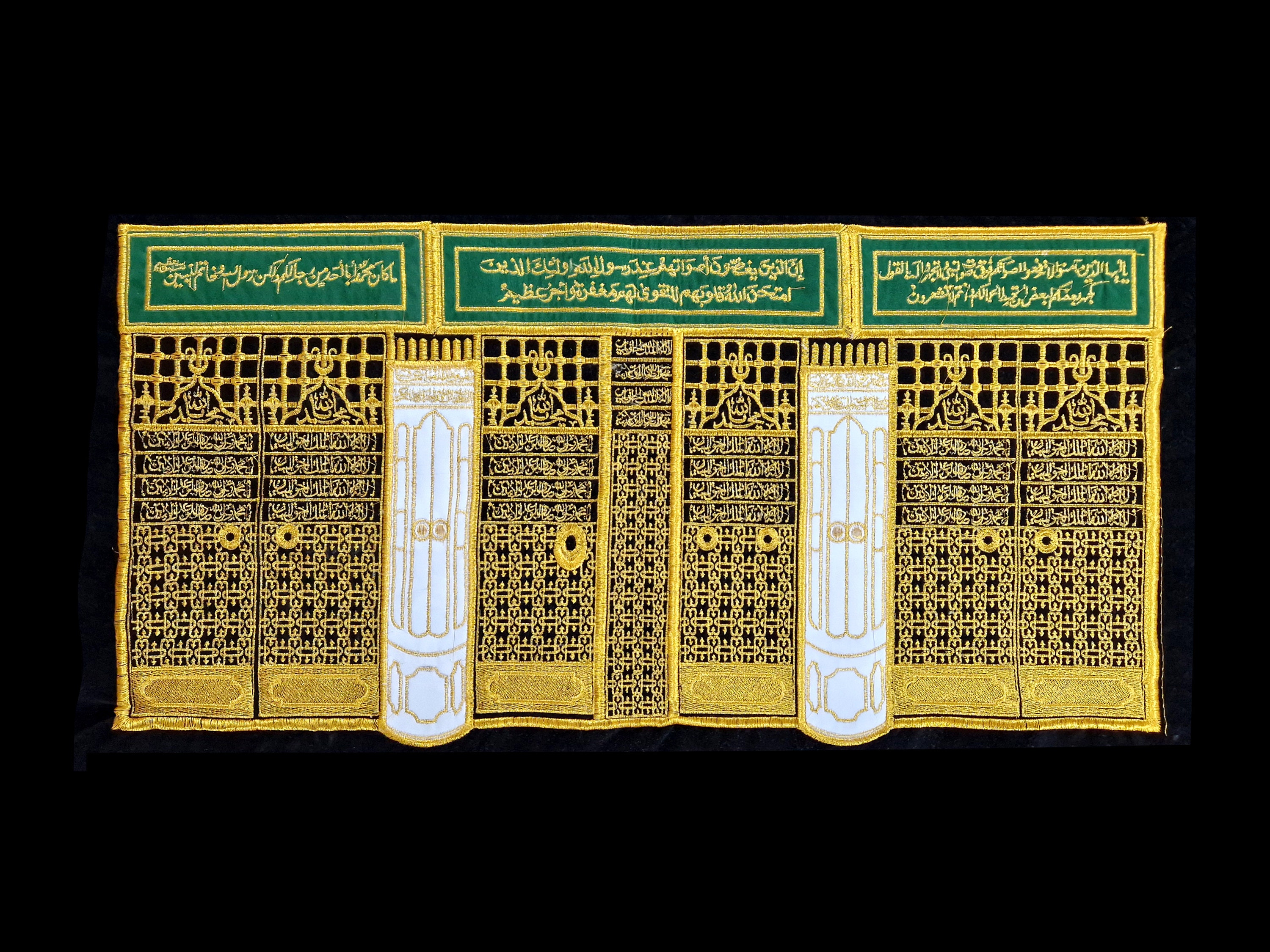 Roze Ki Jali,rawdah Mubarak,roza Rasool Gold Embroidery on Black Velvet ...