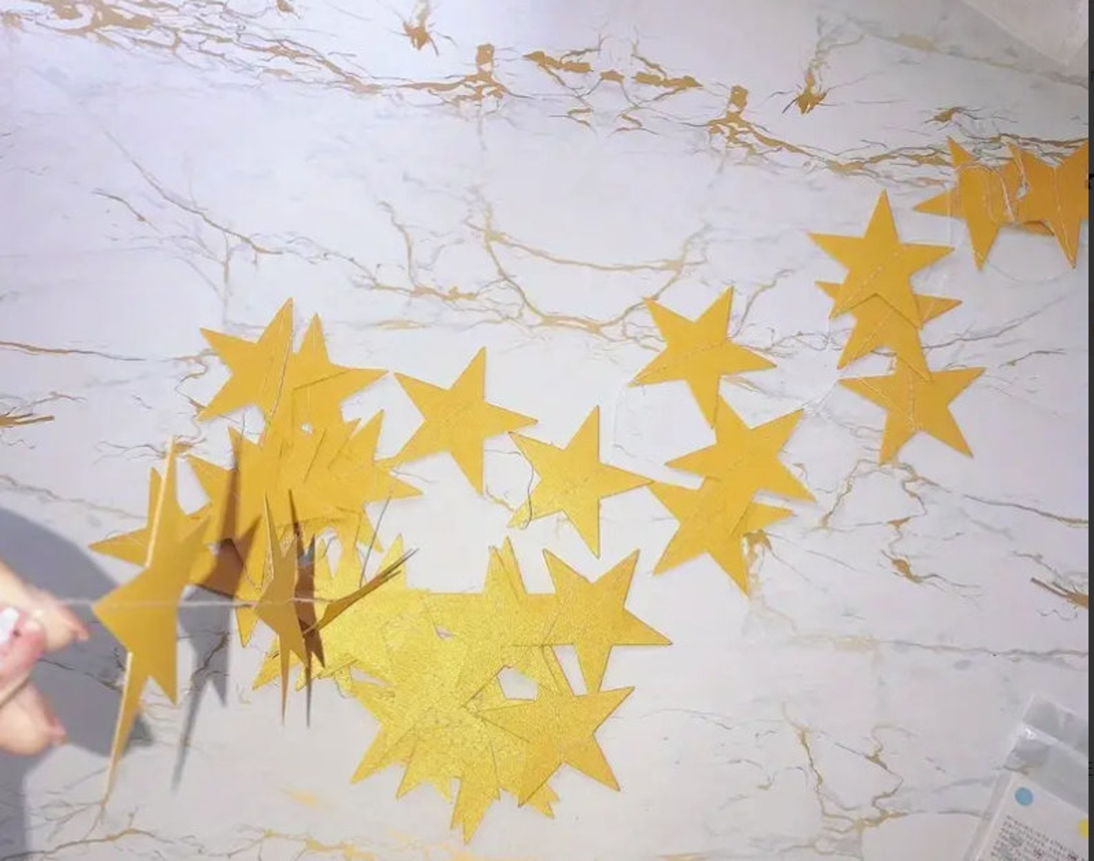 Sparkling Star Banner Decoration, Bright Golden Stars Hanging Banners ...