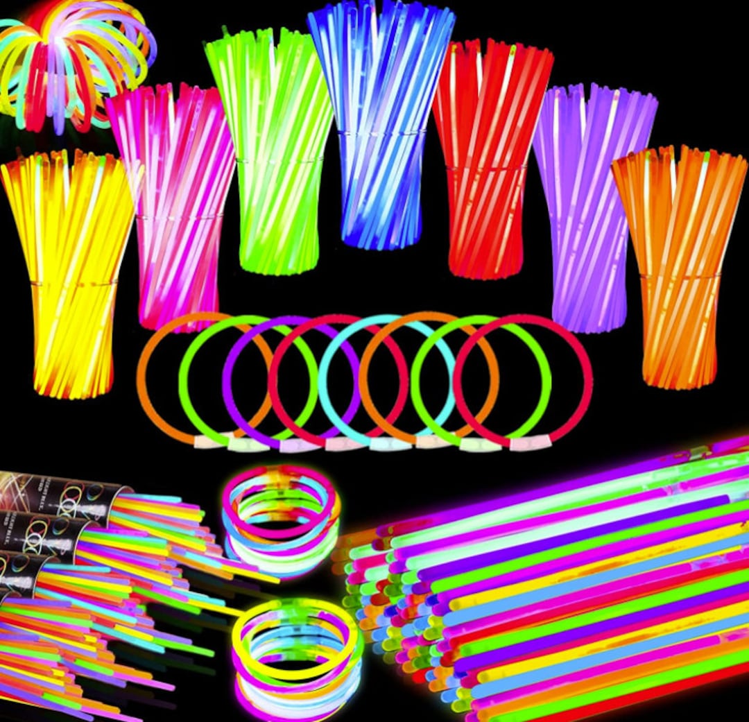 Glow Stick Necklaces & Bracelets With Connectors, Patriotic Party ...