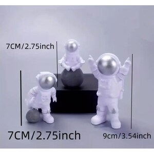 Astronaut Cake Toppers: Blast off Your Party Decor! - Etsy