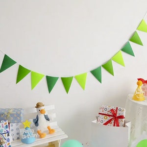 Colorful Triangle Pennant Flags, Bunting Banner Hanging Decoration ...