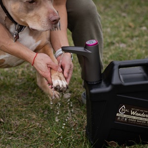 Portable Water Faucet Container With USB Rechargeable Water Pump 12L ...