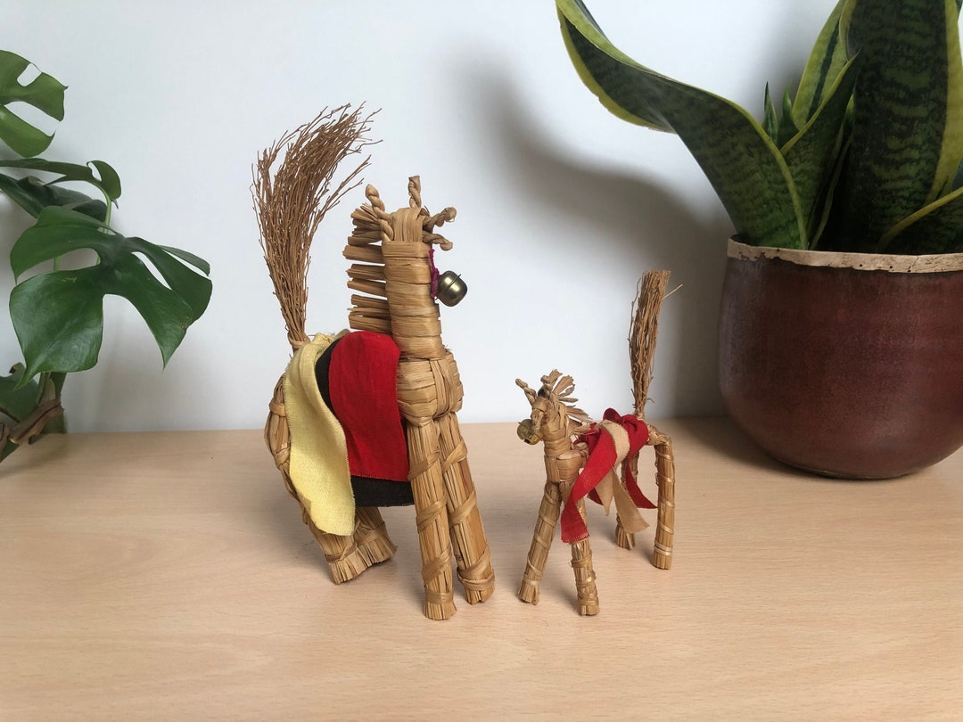 Set Japanese Shinobigoma Folk Art Horse Straw Figurine - Vintage Mingei ...