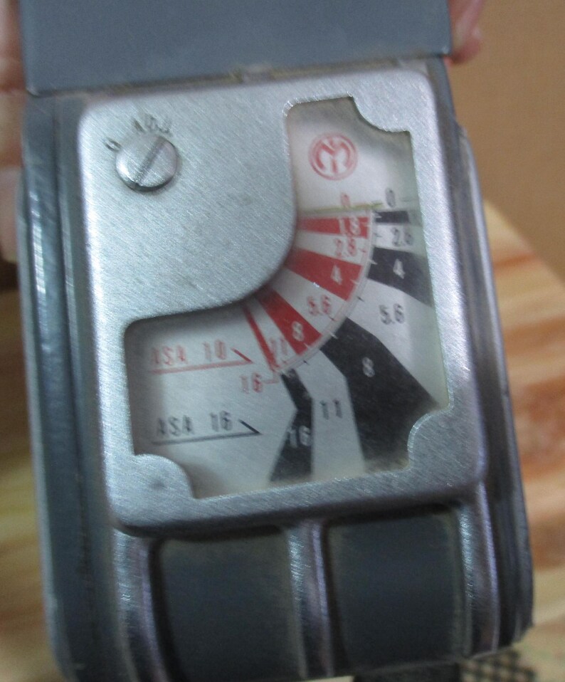 Vintage Mansfield Holiday II 8 Mm Movie Camera Tripple Lense Light ...