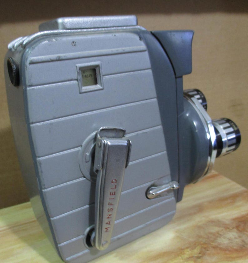 Vintage Mansfield Holiday II 8 Mm Movie Camera Tripple Lense Light ...