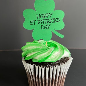 St Patrick's Day Cupcake Toppers, Four Leaf Clover Cupcake Toppers ...