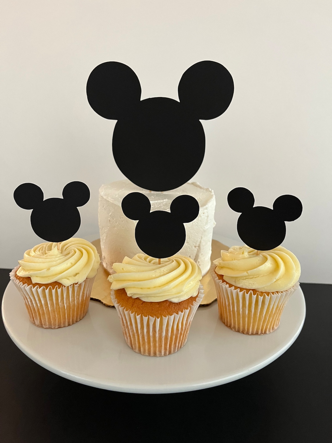 Mickey Mouse Cupcakes Toppers, Disney Cupcake Toppers, Mickey Ears ...