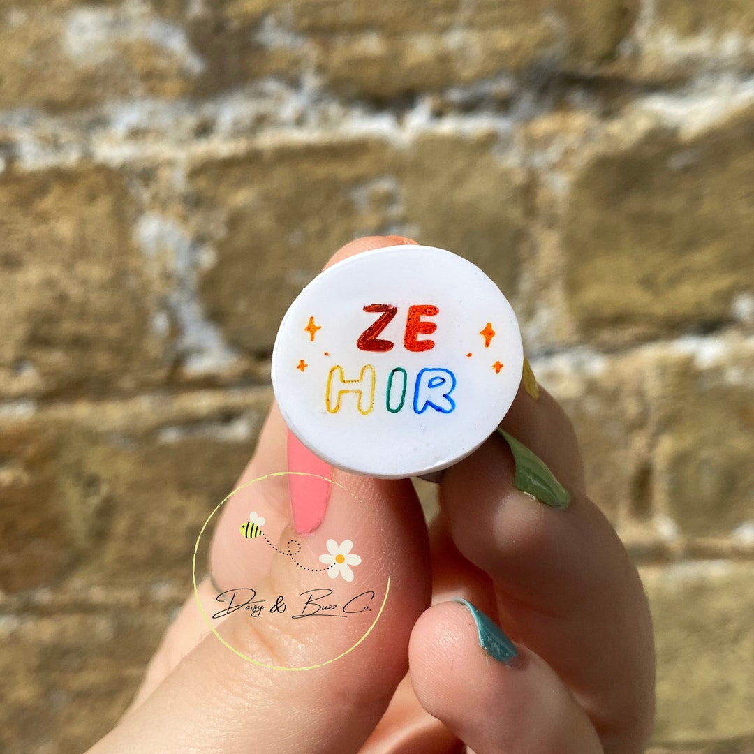 Ze / Hir Neo Pronoun Badge // Gender Pronoun Pin Badge // Pronoun Lapel ...