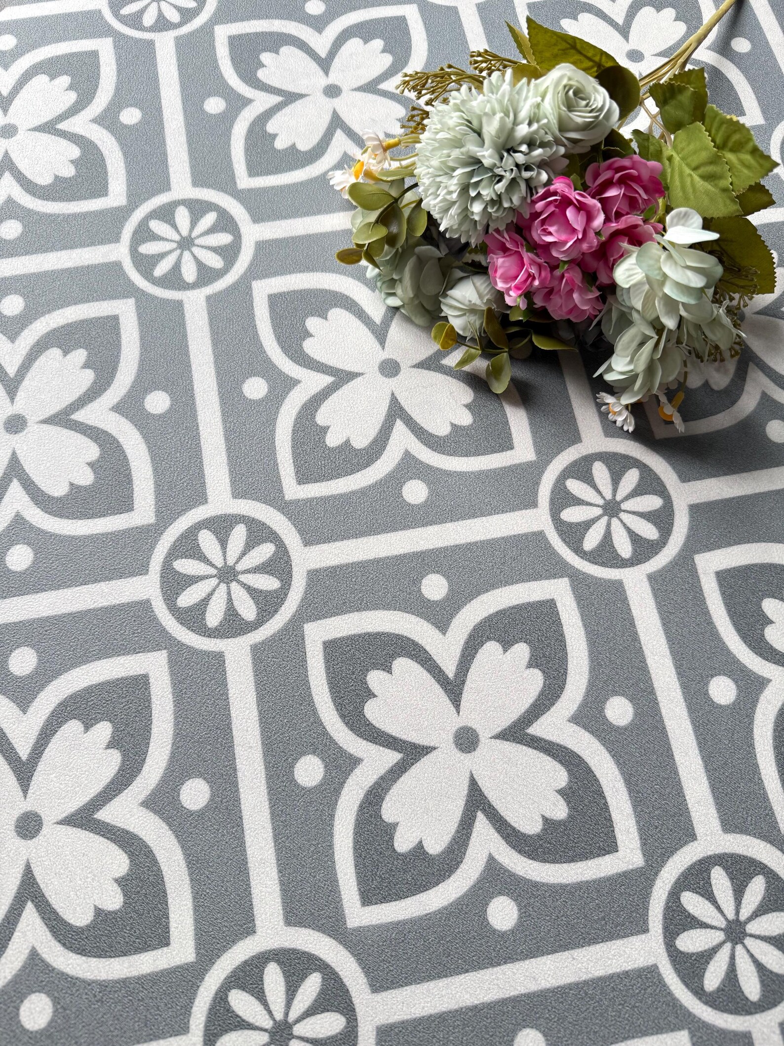 Vinyl Sheet Flooring in Grey Floral Tile Effect Pattern for Kitchen and ...
