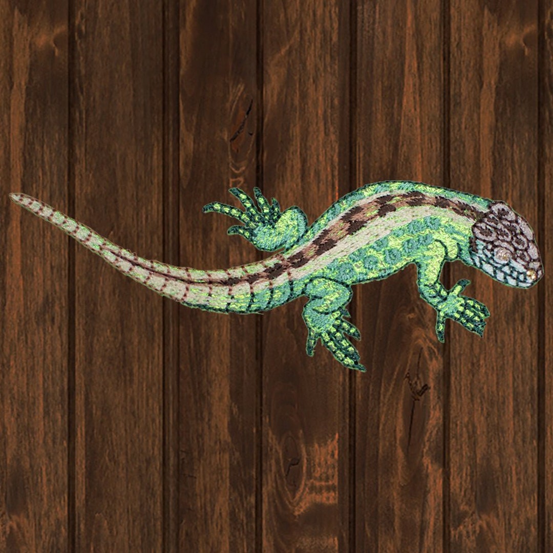 Shiny Green Lizard Embroidered Patch, 4" Iron on Reptile Applique Badge ...