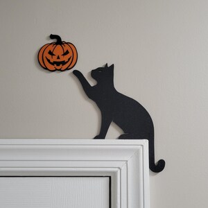 Ghost Cat Door Corner Topper: Spooky Halloween Decor - Etsy