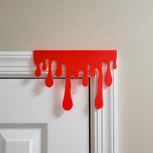 Blood Dripping Door Corner Topper, Spooky Halloween Shelf Decor, Gothic ...