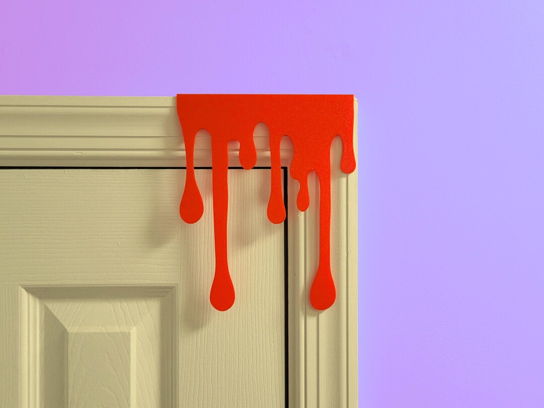 Blood Dripping Door Corner Topper, Spooky Halloween Shelf Decor, Gothic ...