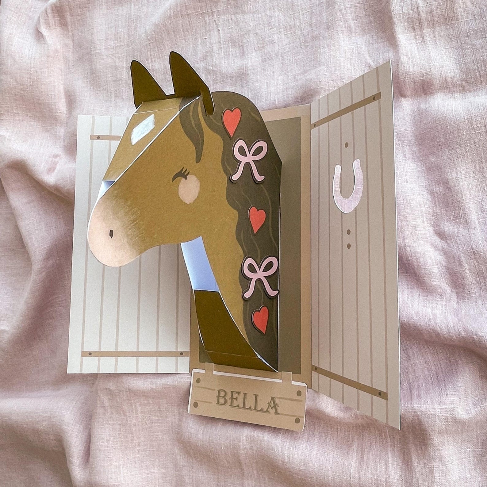 Horse Stable Paper Decoration - 3D Pony Heads for Kids & Horse Lovers ...
