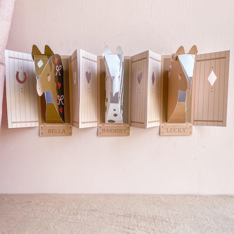 Horse Stable Paper Decoration - 3D Pony Heads for Kids & Horse Lovers ...