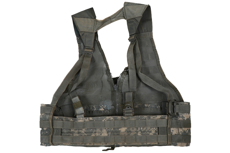 Authentic U.S Army Fighting Load Carrier Vest Molle II ACU UCP Digital ...