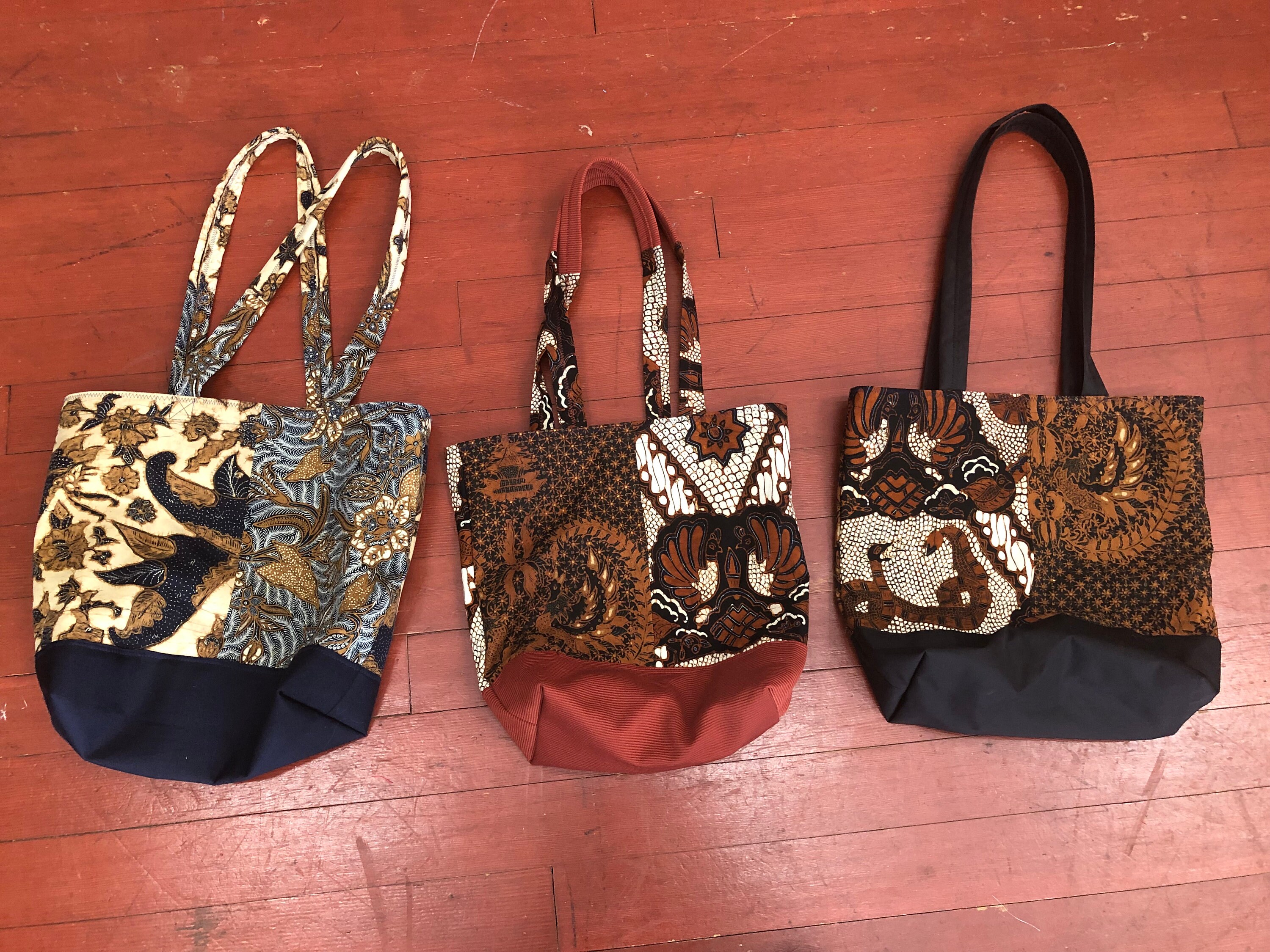 Angel Arms Works: Karen Guzak's Beautiful Tote Bags - Etsy