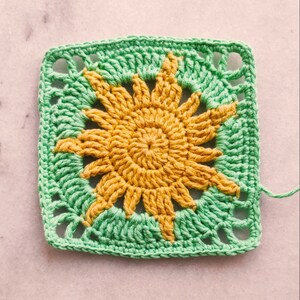 TANGLED Sun Crochet Square Pattern / PDF Written Pattern / - Etsy