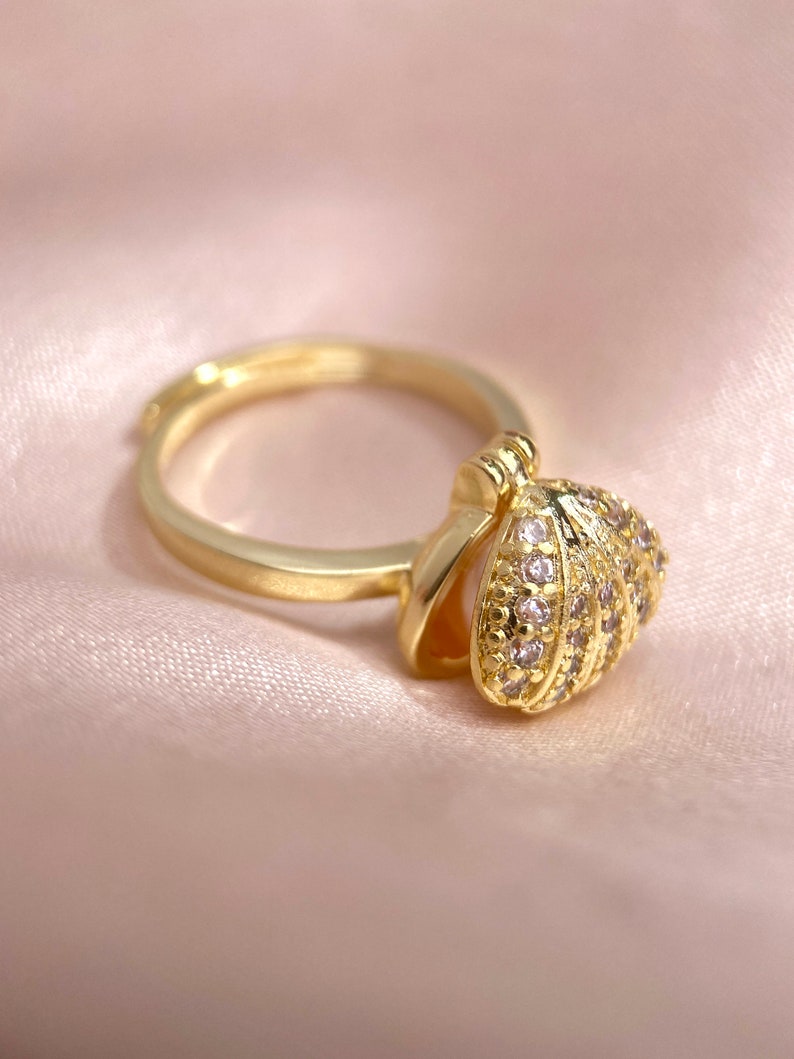 Seashell Pearl Ring, Polly Pocket Style, Openable Ring, Open Hinge Ring ...