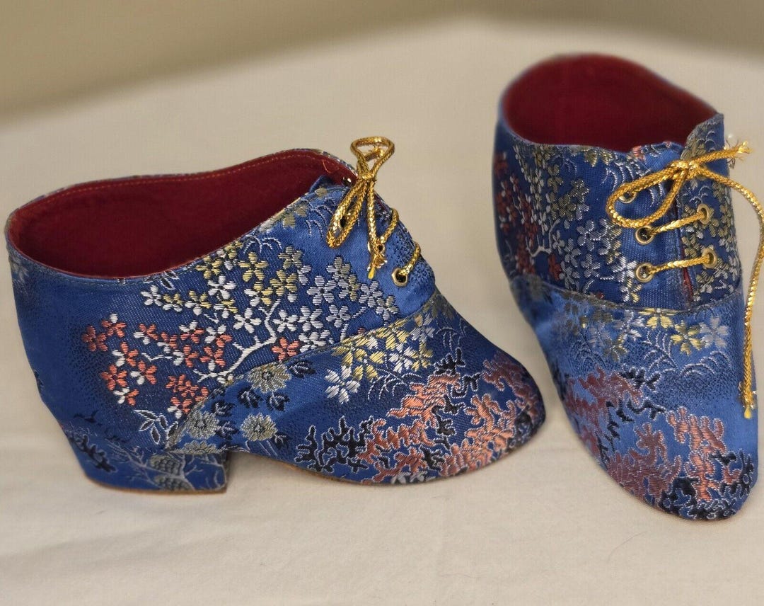 Chinese Lotus Foot Binding Shoes Pair Embroidered Silk Handmade Vintage ...