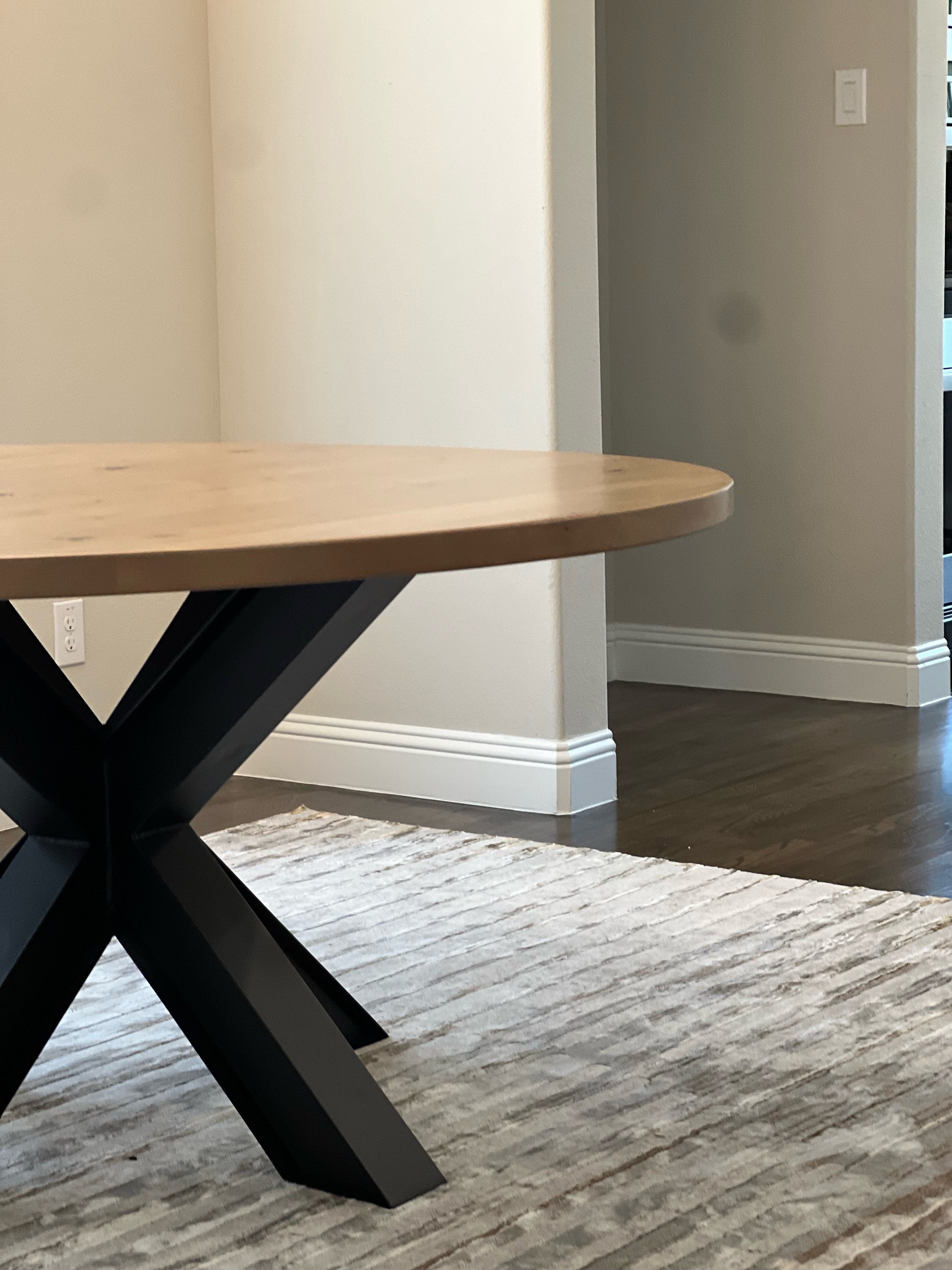 The Spider the Woodhills Modern Round Dining Table - Etsy