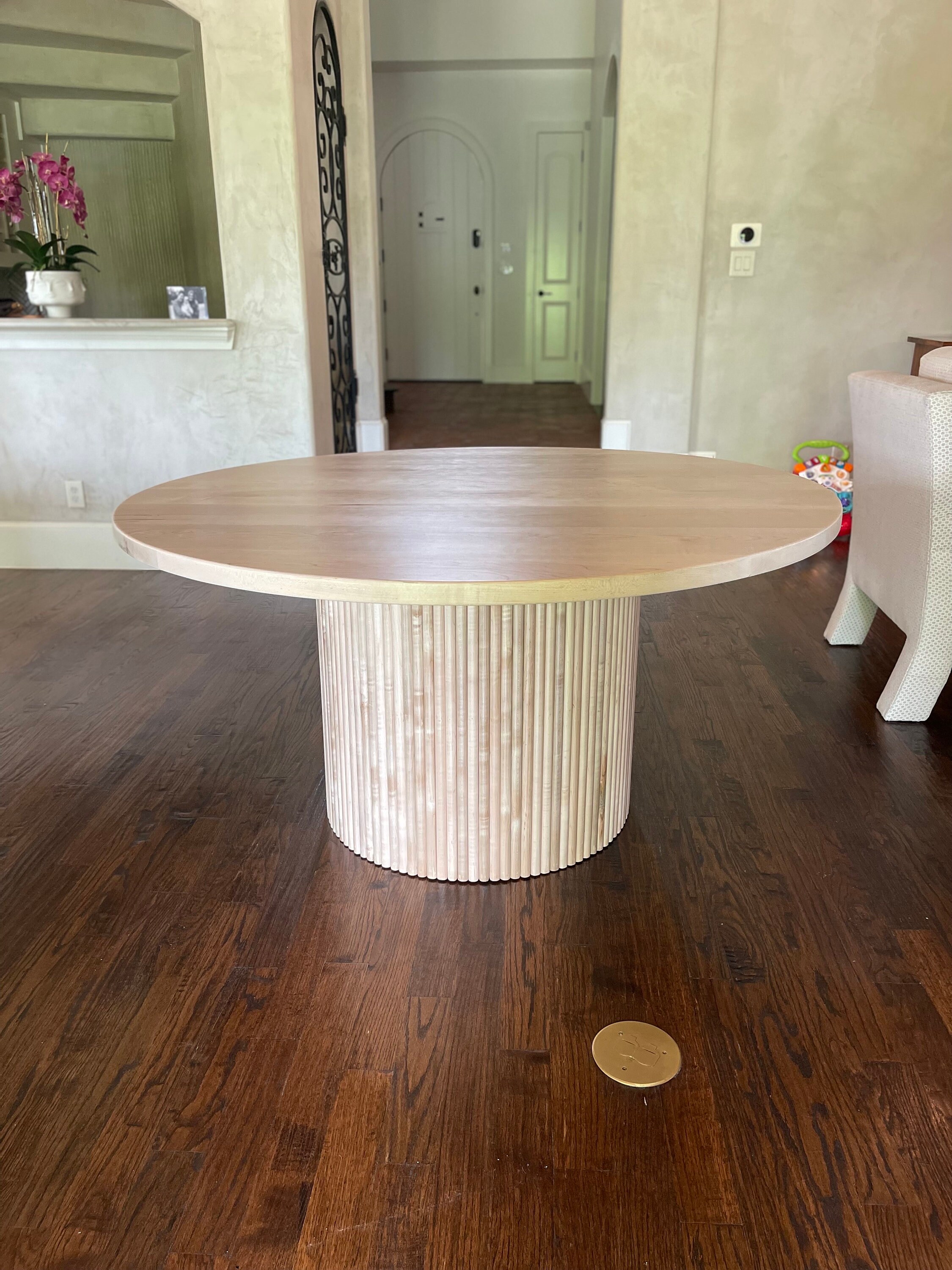 The Fluted the Woodhills Fluted Round Dining Table - Etsy