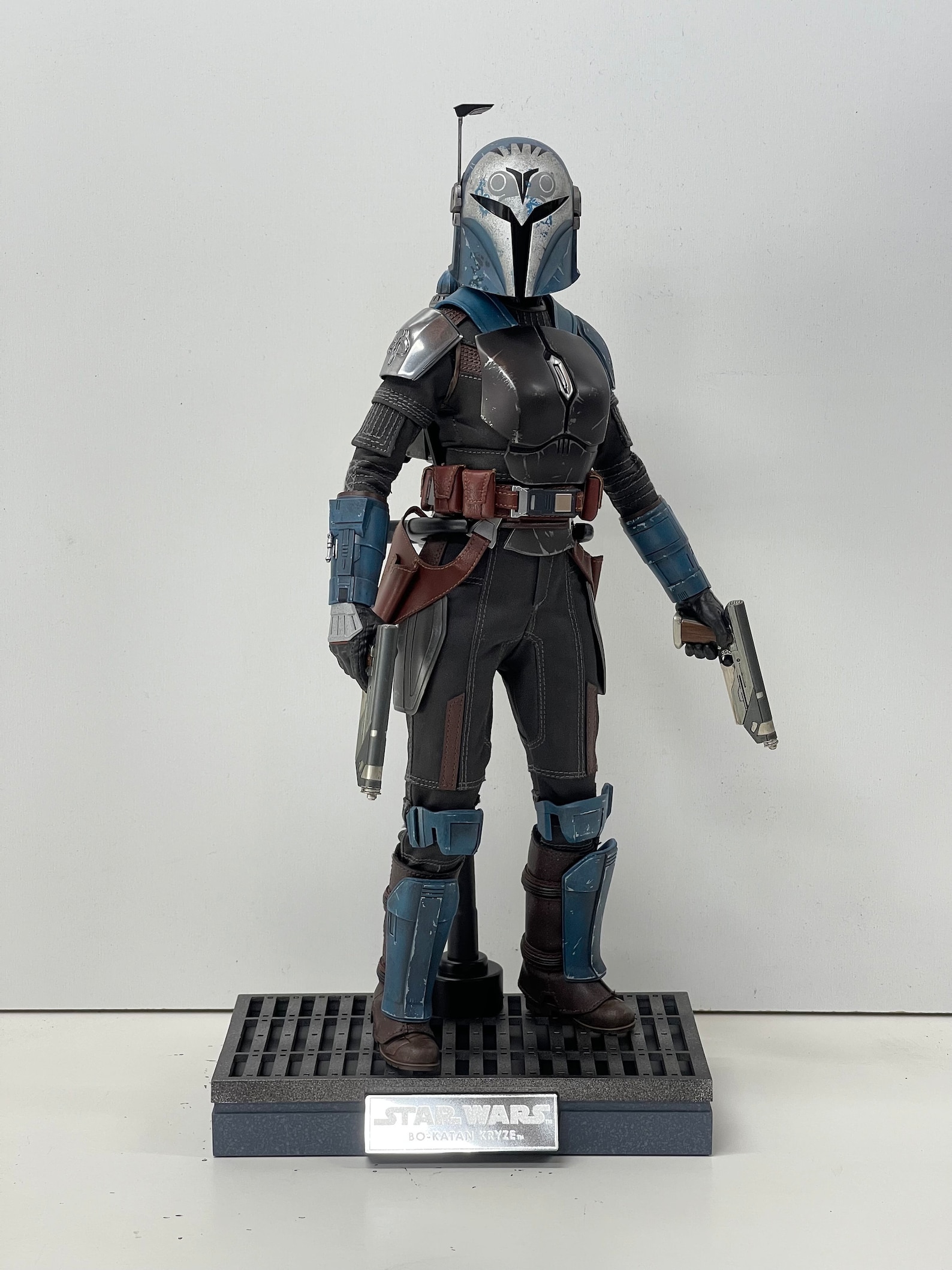 1/6 Scale Bo Katan Mythosaur Shoulder Pauldron - Etsy