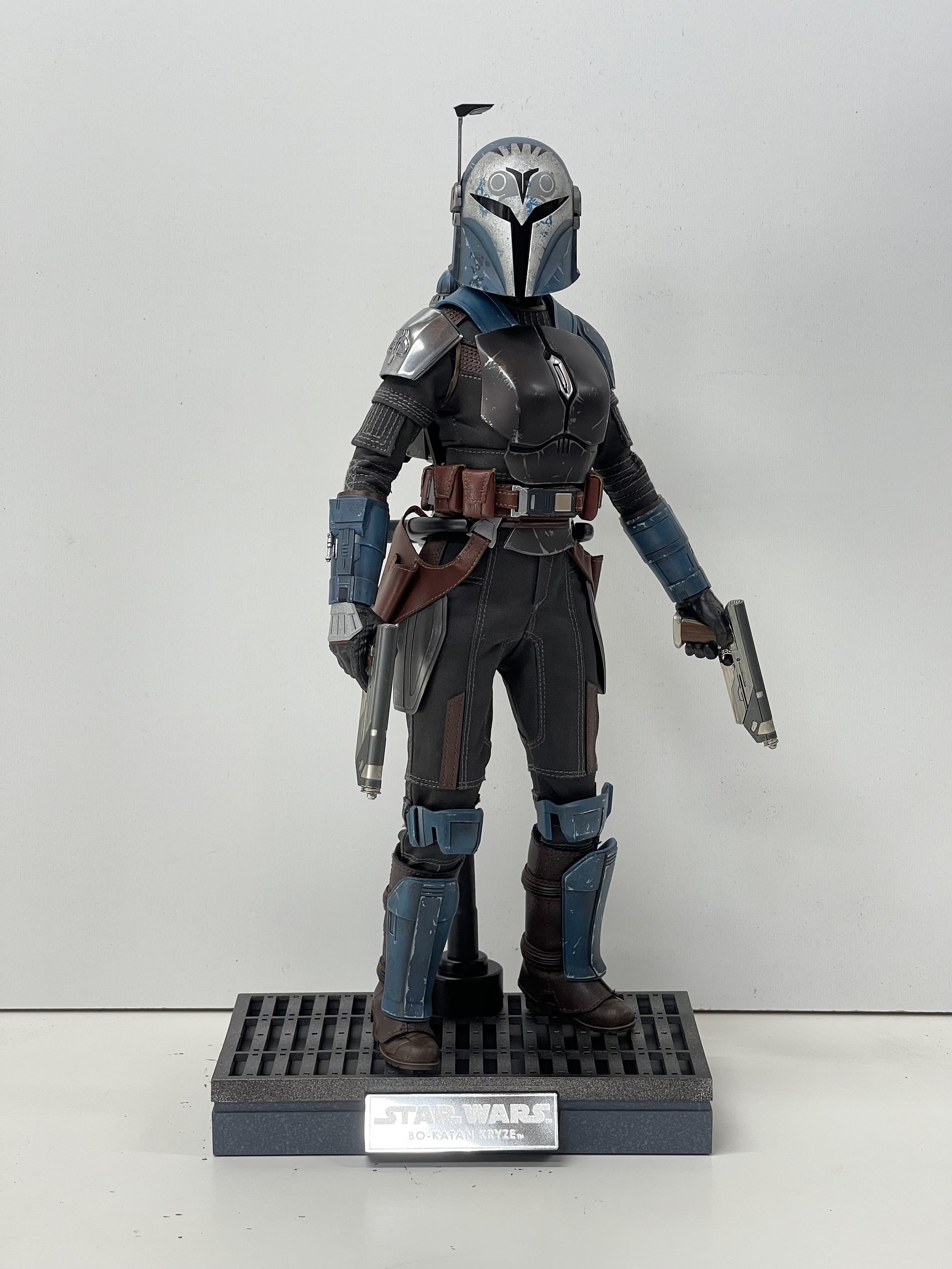 1/6 Scale Bo Katan Mythosaur Shoulder Pauldron - Etsy