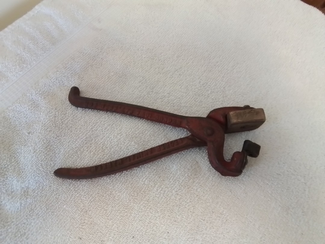 Vintage Decker Animal Ear Marker - Notcher - Etsy