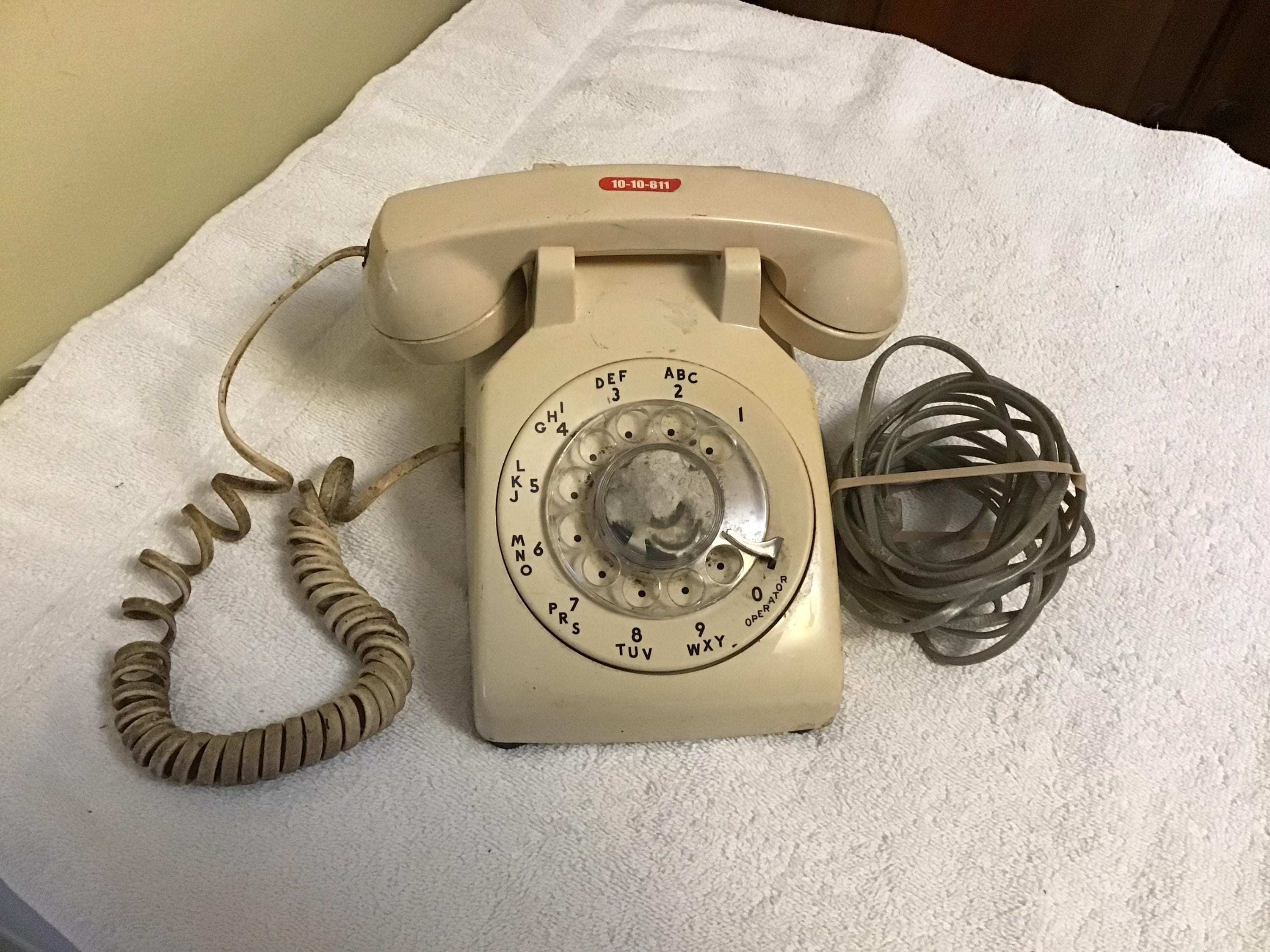 Vintage AT&T Rotary Dial Beige Phone Dated 1958. - Etsy