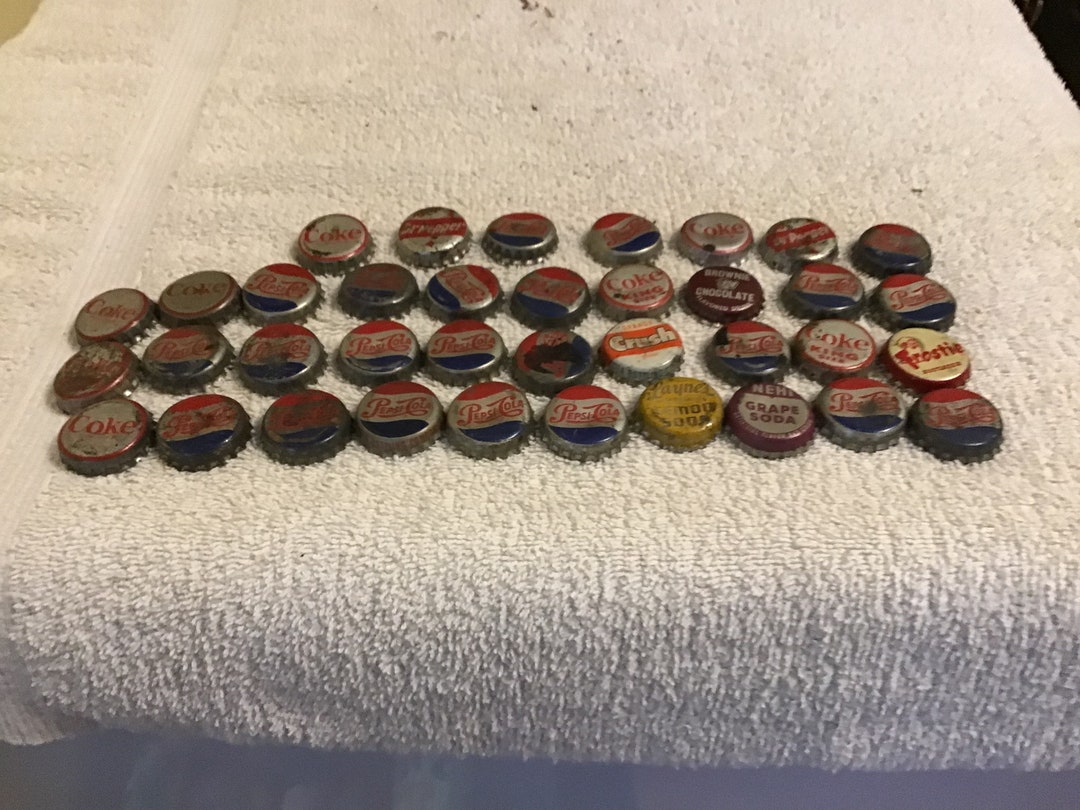 Vintage Assorted Soda Bottle Caps With Cork. - Etsy