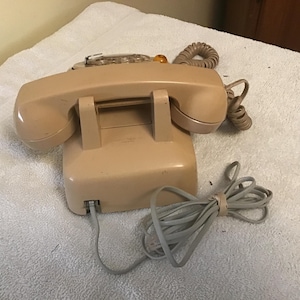 Vintage Northern Telecom Beige Rotary Phone. Made in the USA. - Etsy
