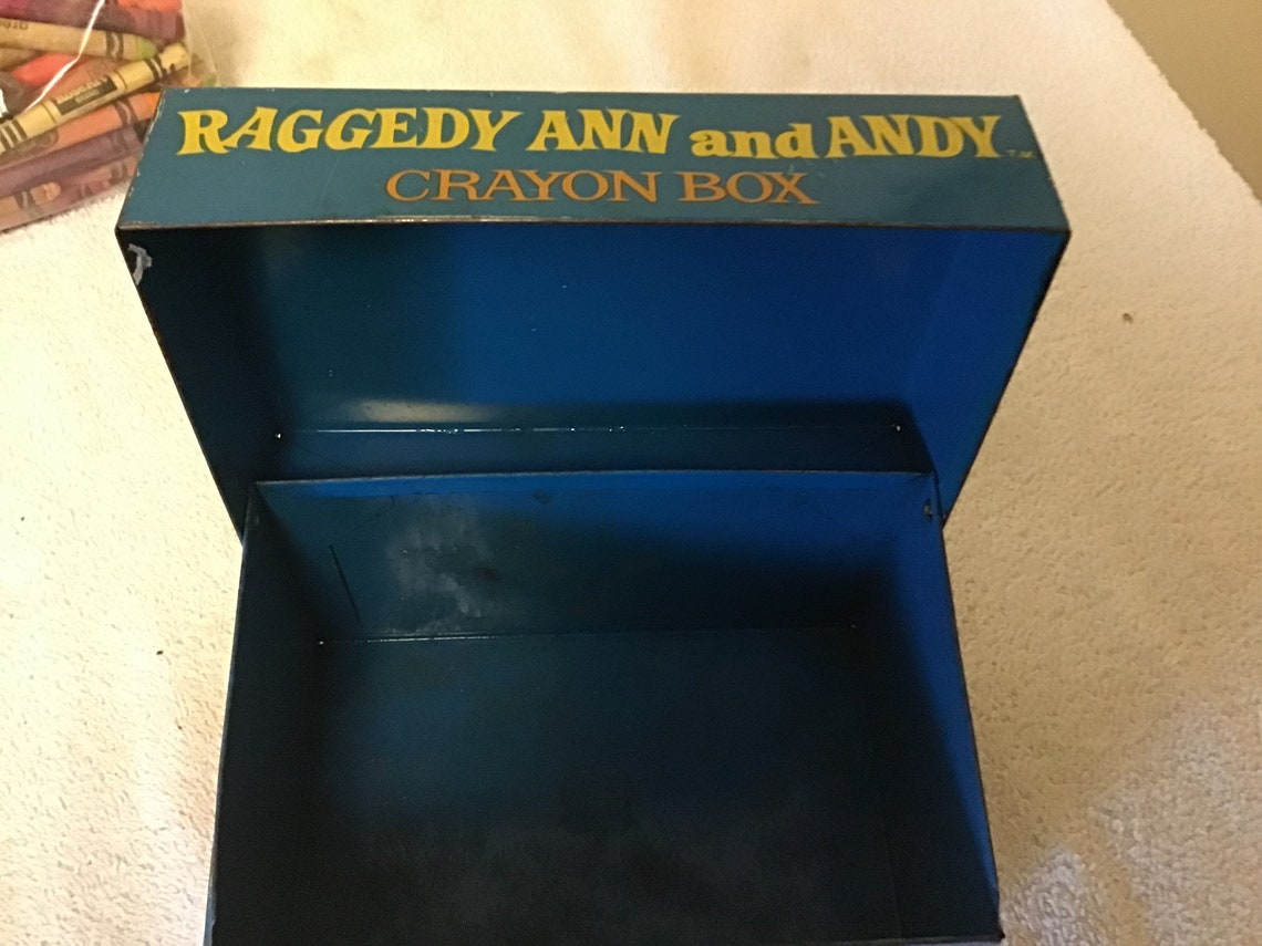 Vintage Raggedy Ann and Andy Metal Crayon Box With Crayons - Etsy