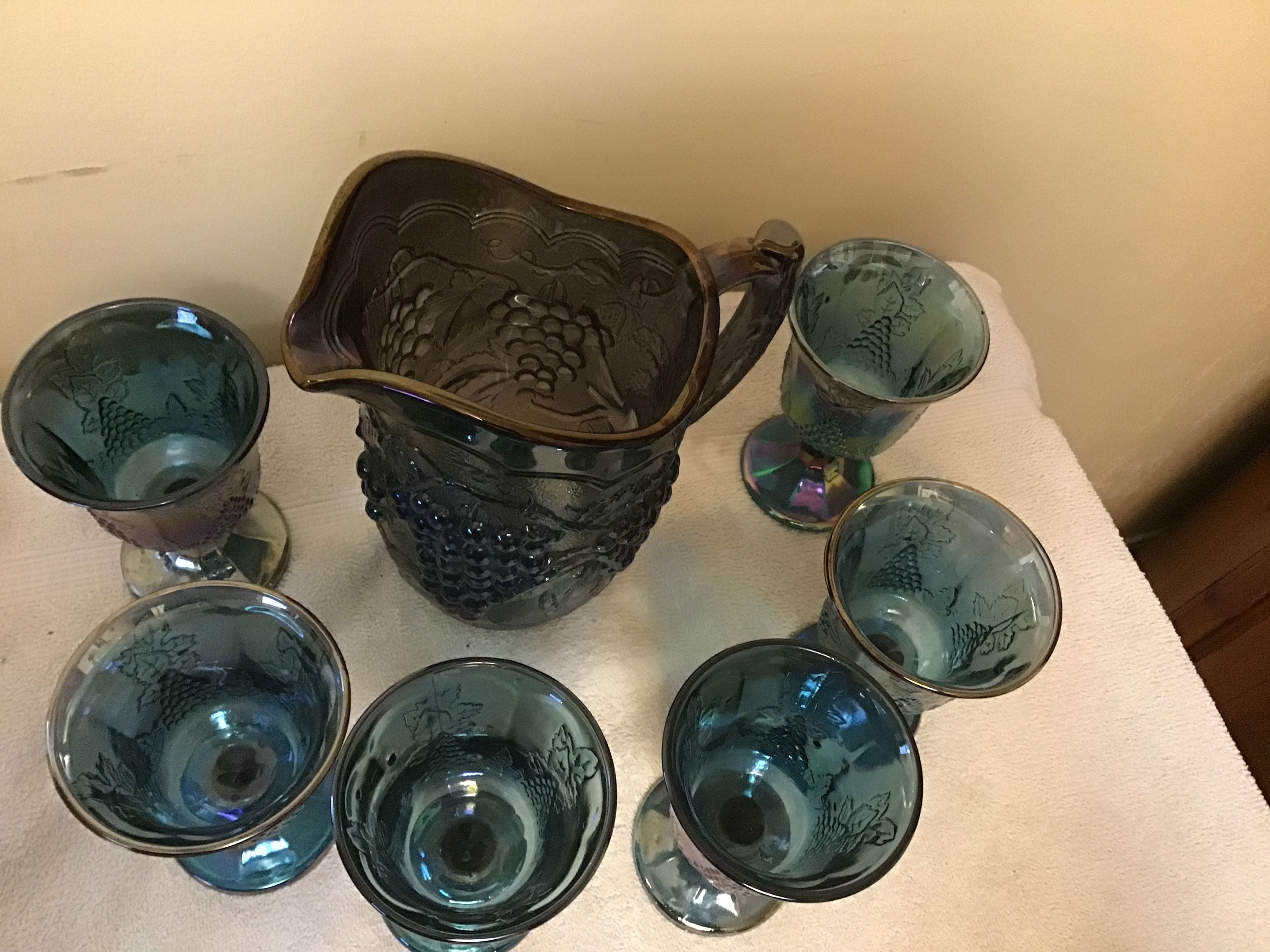 Vintage Indian Harvest Grape Pattern Blue Carnival Set Which Includes a ...